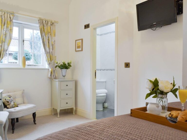 Holtby Grange Cottages York - Self Catering Accommodation
